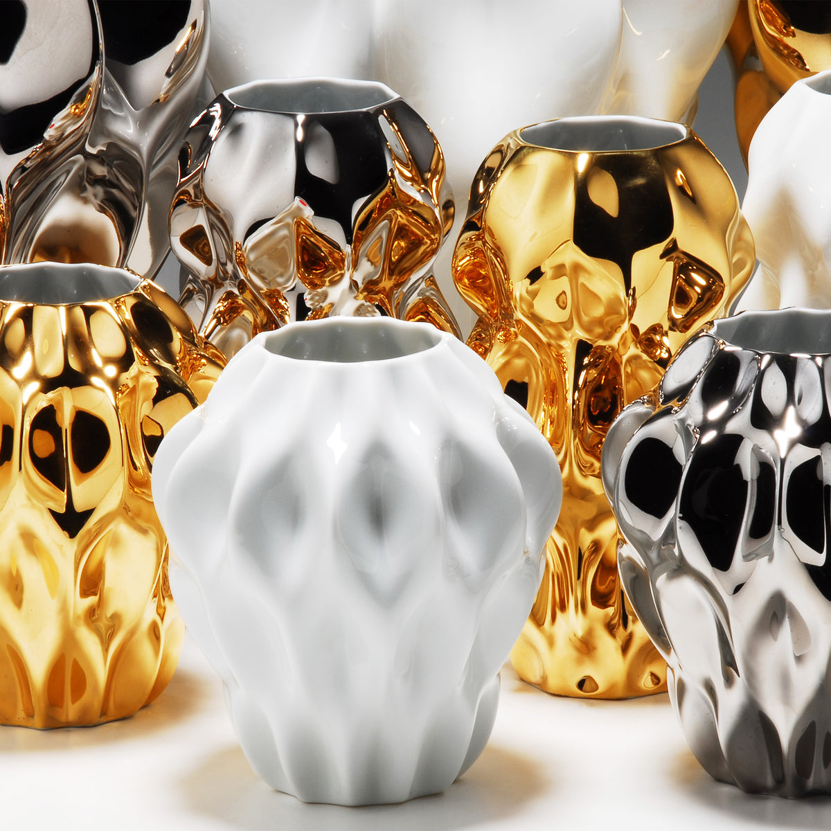 Plissan P Porcelain Vase (h32 cm) - Holaria - Handmade Contemporary Luxury